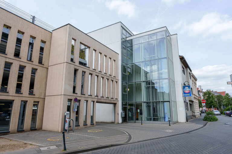 Parken in Siegburg: Öffnungszeiten & Preise - Siegburg Lokal